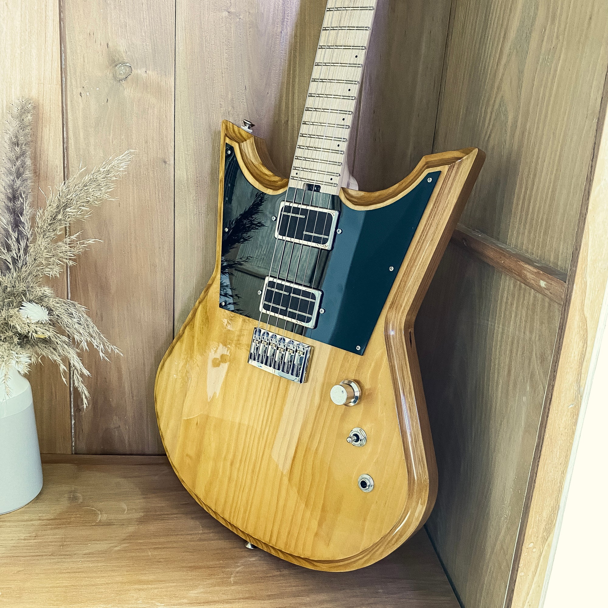 CUSTOM GUITARS – KODEX AUDIO